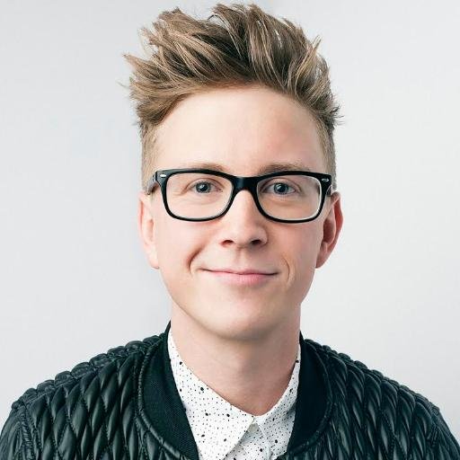 Tyler Oakley - YouTuber of the Year - The Shorty Awards
